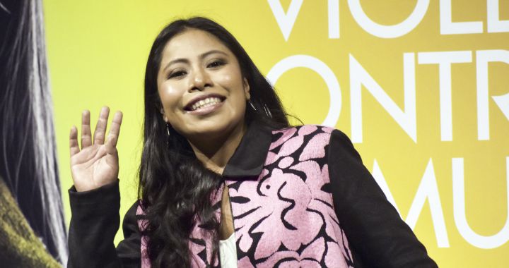 Yalitza sorprende con cambio de look y dona su cabello a una buena ...