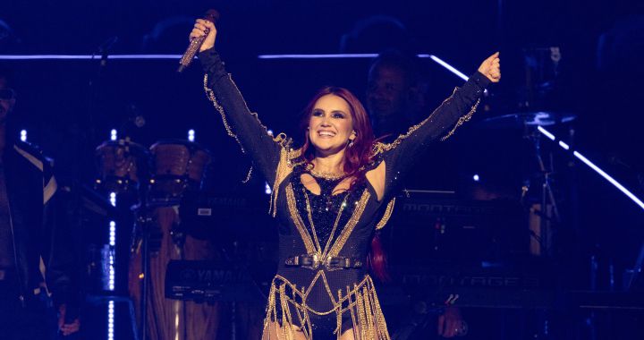 Dulce María en portada de Rolling Stone: Dulce María se convierte en la ...